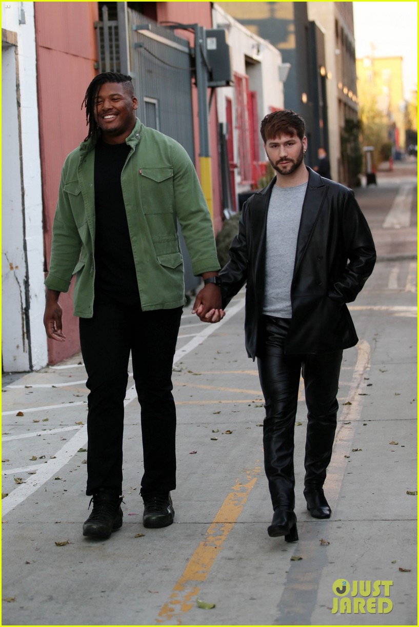 NFL's Ryan Russell Shares Valentine's Day Kiss with Boyfriend Corey O ...