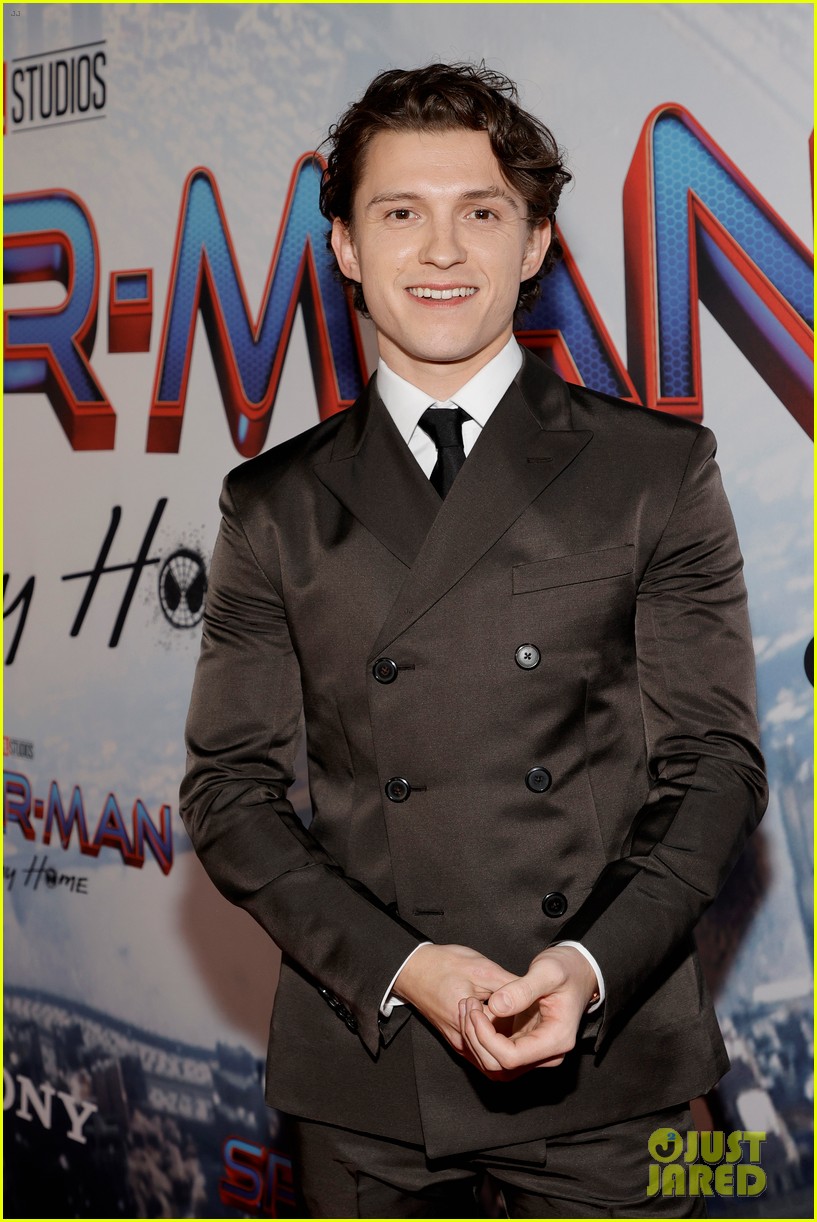 Photo: tom holland calls timothee chalamet 04 | Photo 4702953 | Just ...