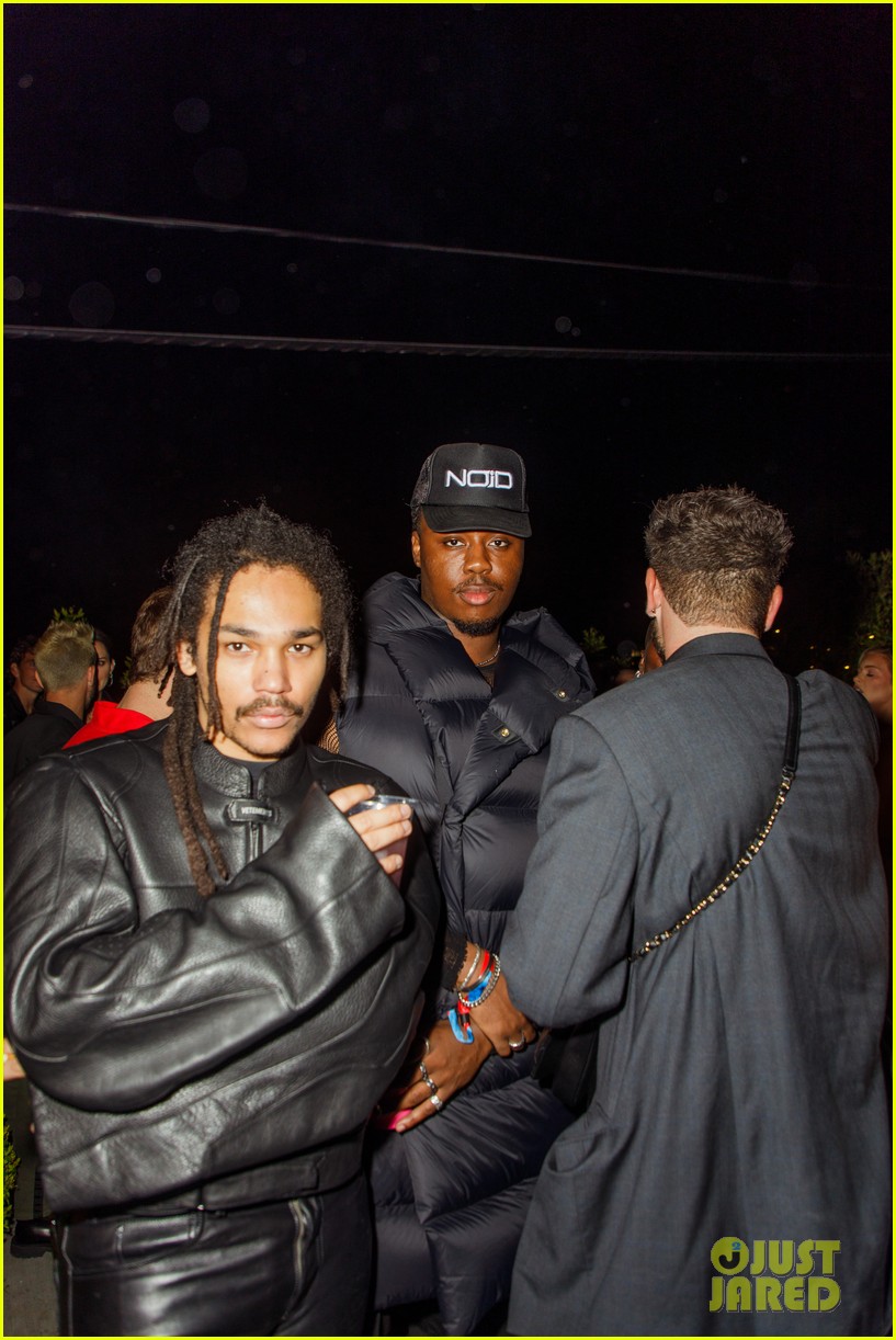 Rita Ora, Kate Beckinsale, Demi Lovato & More Stars Celebrate at Vas J ...