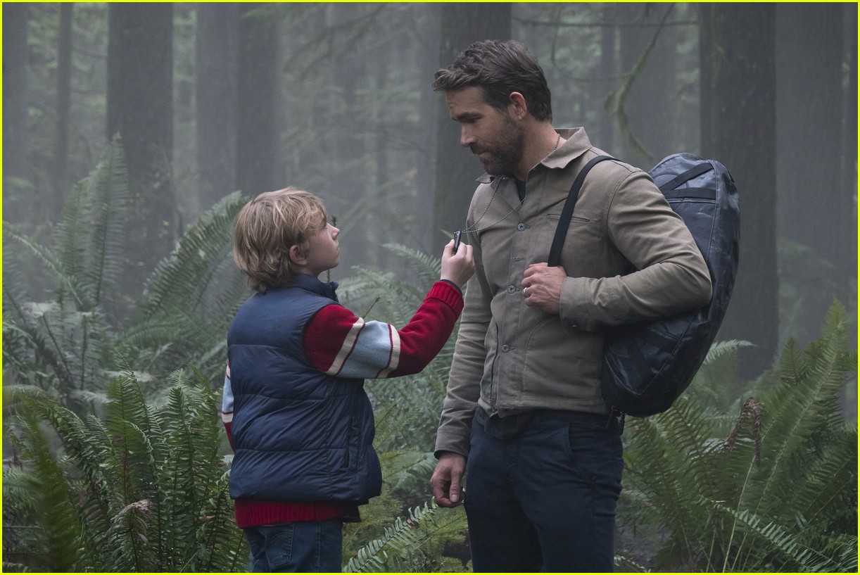 'The Adam Project' Trailer Finally Debuts - Watch the Star-Studded Cast ...