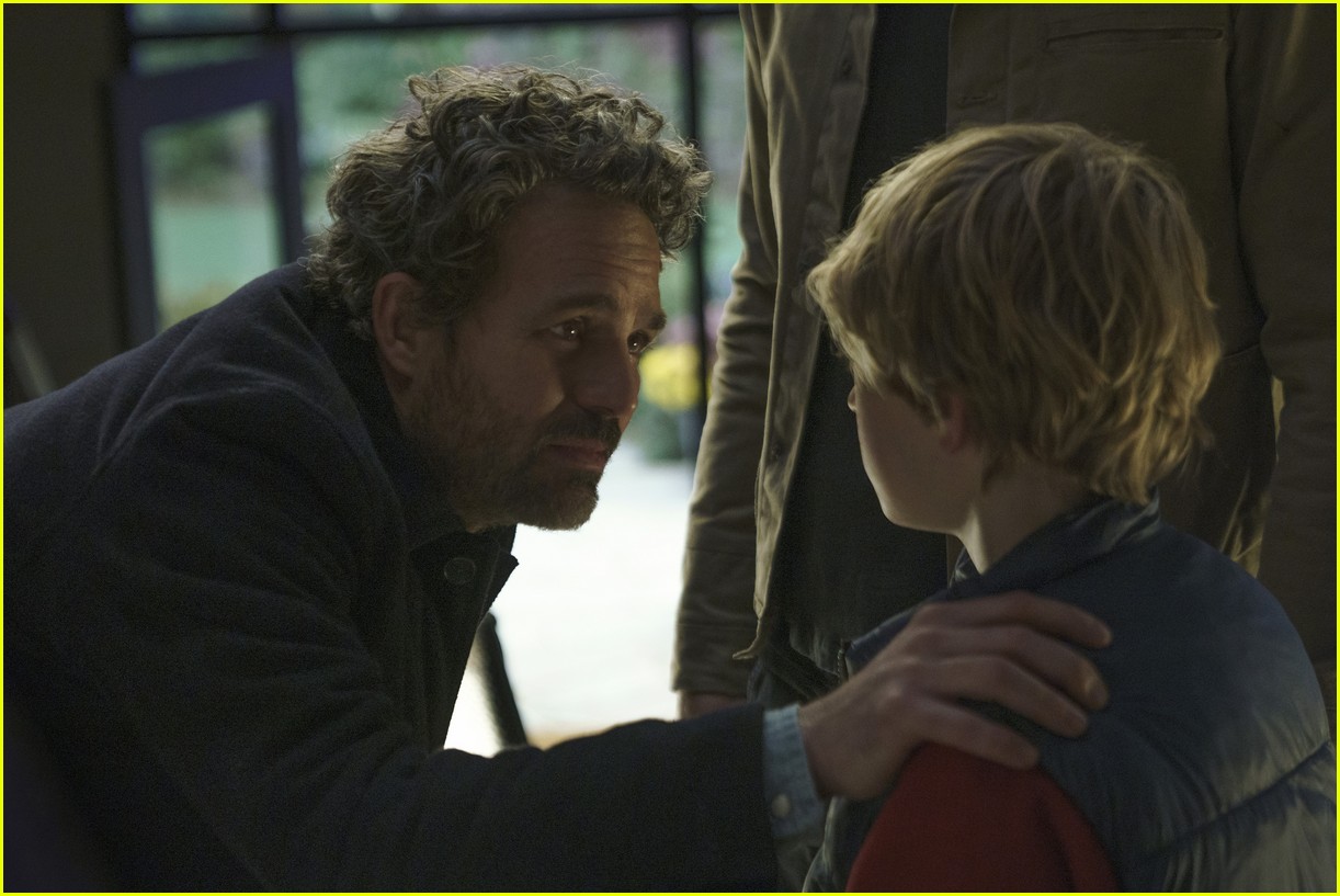 'The Adam Project' Trailer Finally Debuts - Watch the Star-Studded Cast ...