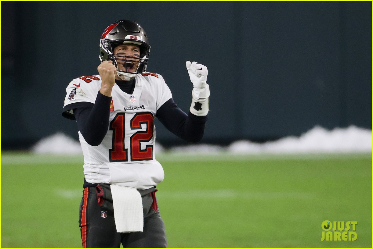 Tom Brady No Longer Retiring, Announces He's Coming Back for Another ...