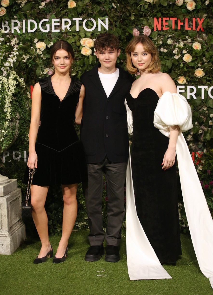 Jonathan Bailey, Simone Ashley & Charithra Chandran Have The Cutest ...