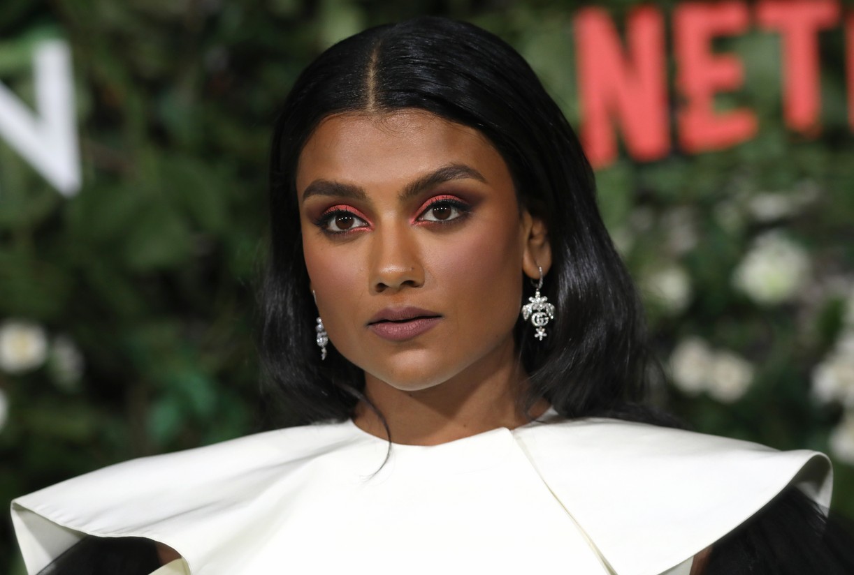 Jonathan Bailey, Simone Ashley & Charithra Chandran Have The Cutest ...