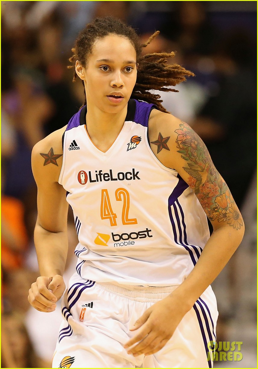 American Basketball Player Brittney Griner Reportedly Detained in ...