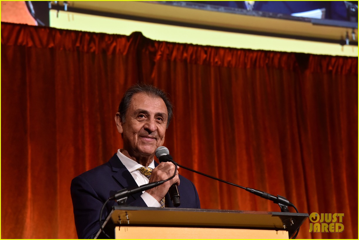 Emilio Delgado, Fix-It Shop Owner Luis from 'Sesame Street,' Dies at 81 ...