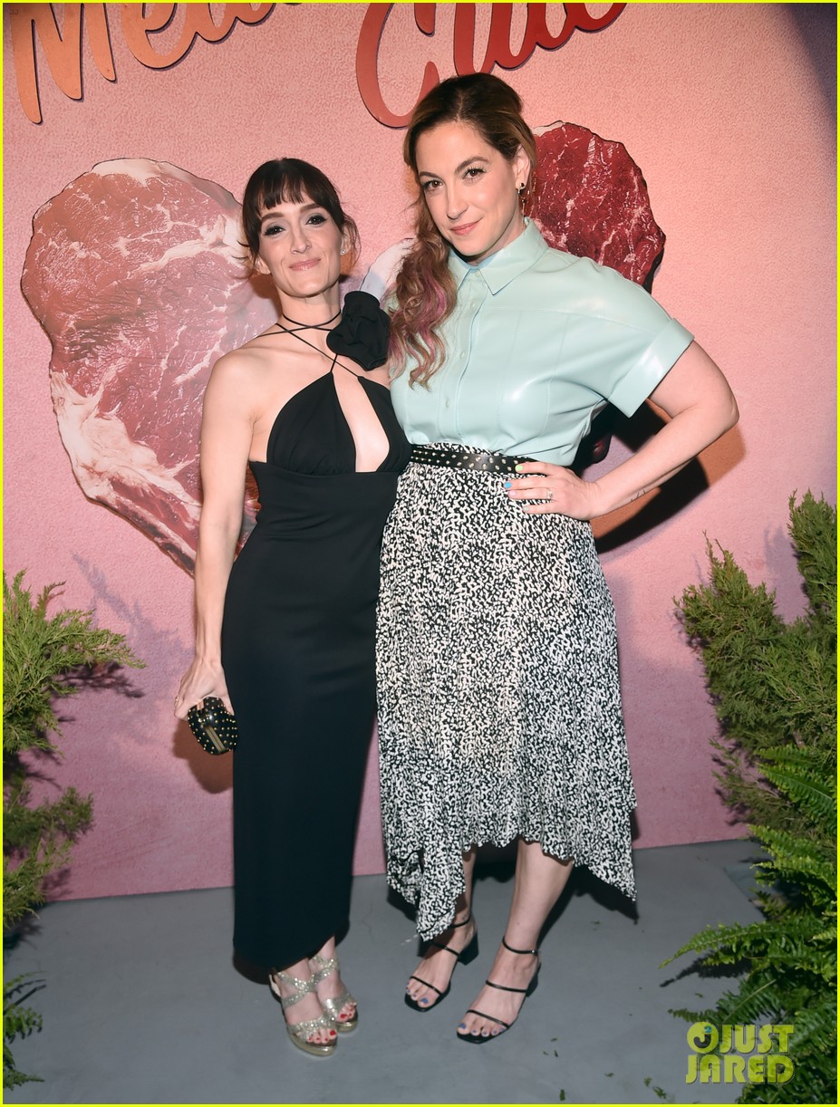 Sebastian Stan & Daisy Edgar-Jones Pose for Prom-Style Photos at 'Fresh ...