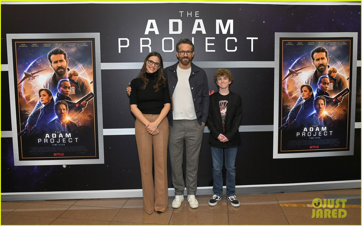 Jennifer Garner Hypes Up the Long-Awaited Reunion Featured in 'The Adam ...