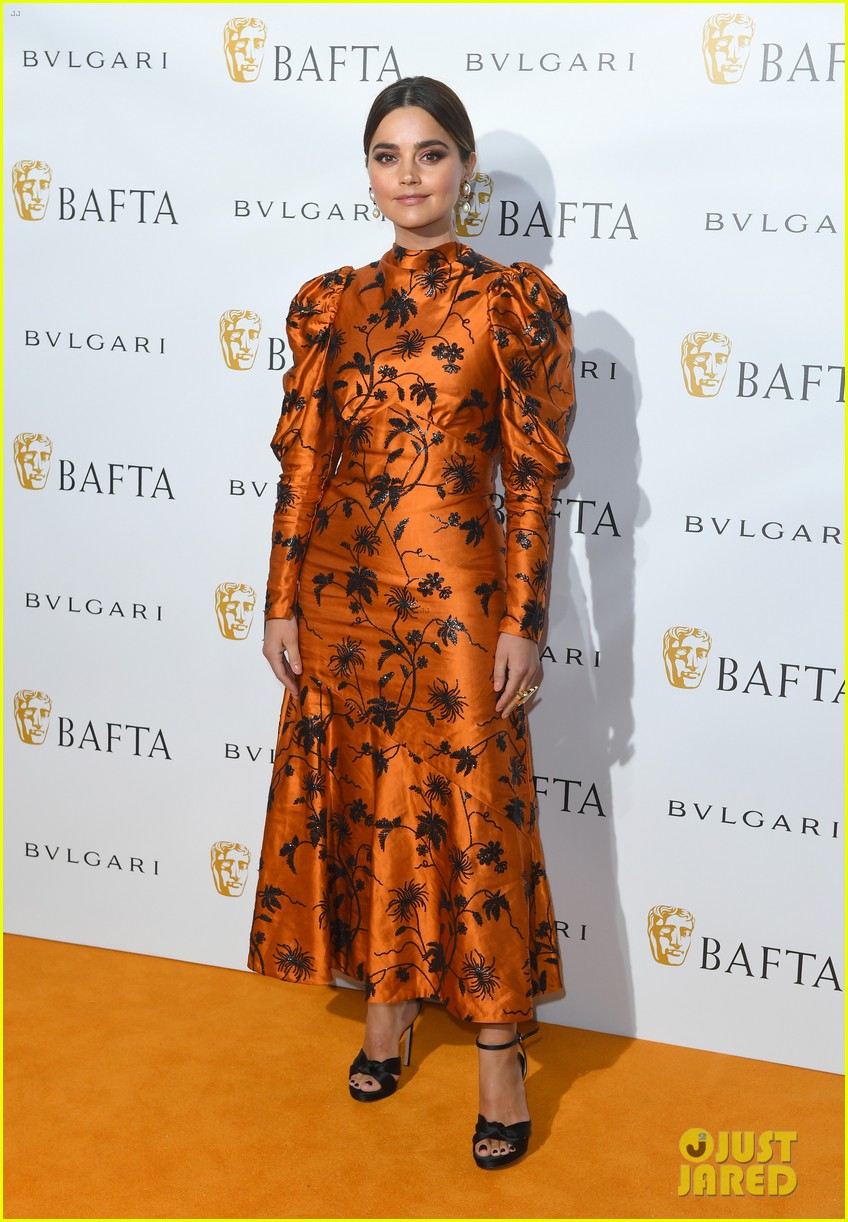 Tom Hiddleston Looks So Dapper at BAFTAs Dinner with Lashana Lynch ...