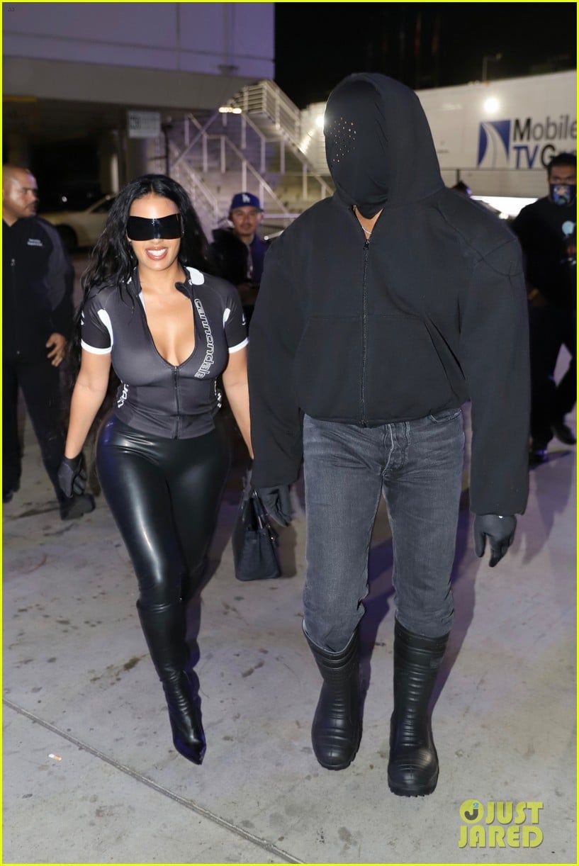 Kanye West Spotted at Lakers Game with New Girlfriend Chaney Jones ...