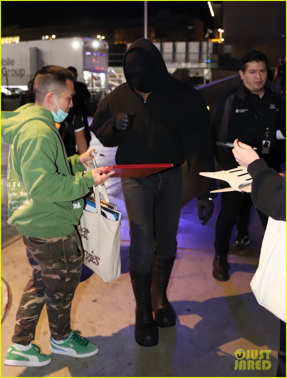 Kanye West Spotted at Lakers Game with New Girlfriend Chaney Jones ...