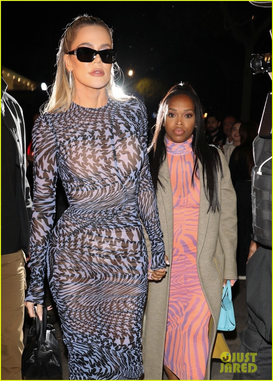 Khloe Kardashian Wears Skin-Tight Dress to Dinner with BFF Khadijah ...