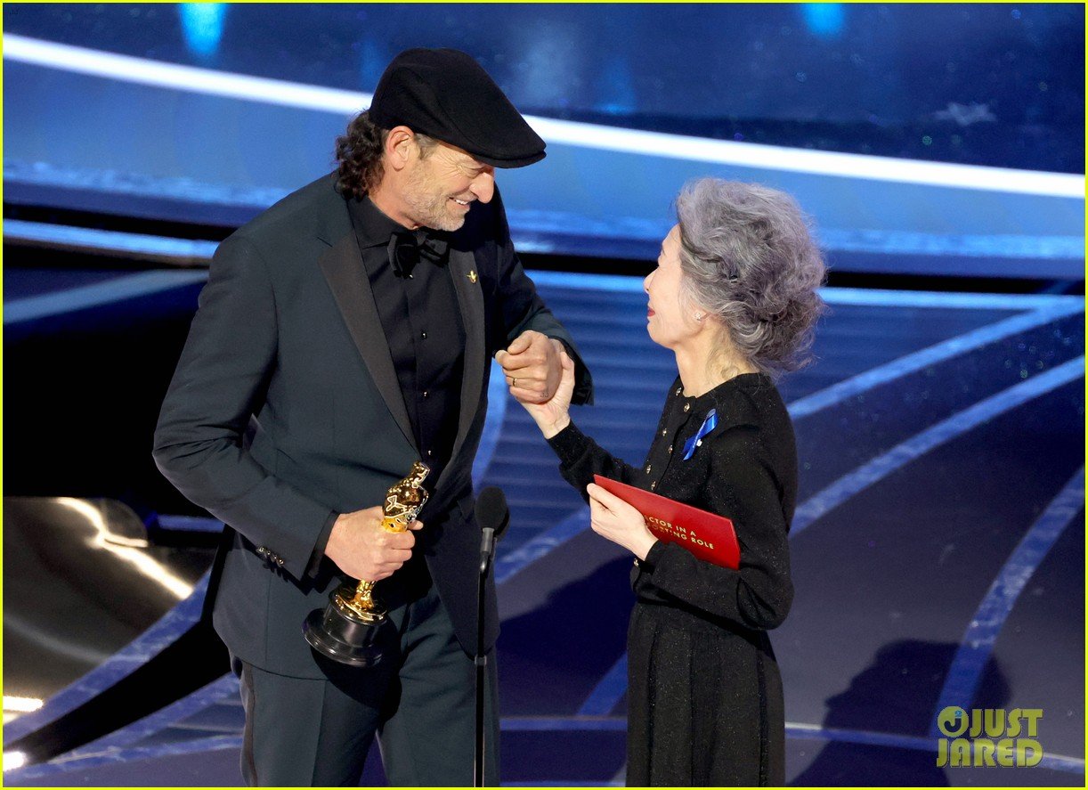 CODA's Troy Kotsur Makes History at Oscars 2022 as First Deaf Male ...