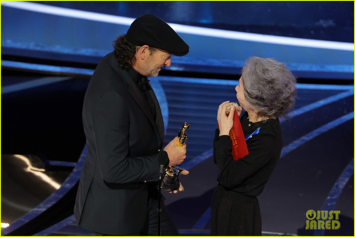 CODA's Troy Kotsur Makes History at Oscars 2022 as First Deaf Male ...