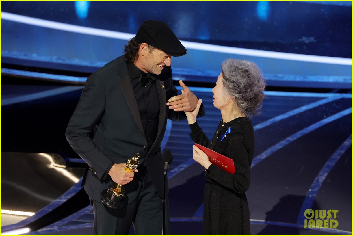 CODA's Troy Kotsur Makes History at Oscars 2022 as First Deaf Male ...