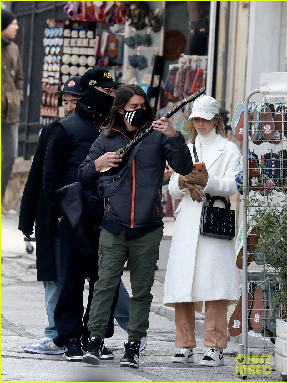 Maluma Enjoys Rare Day Out with Girlfriend Susana Gomez in Greece ...