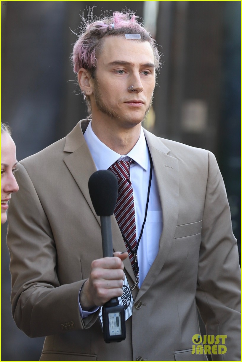 Machine Gun Kelly Looks Unrecognizable While Filming 'Jimmy Kimmel Live ...