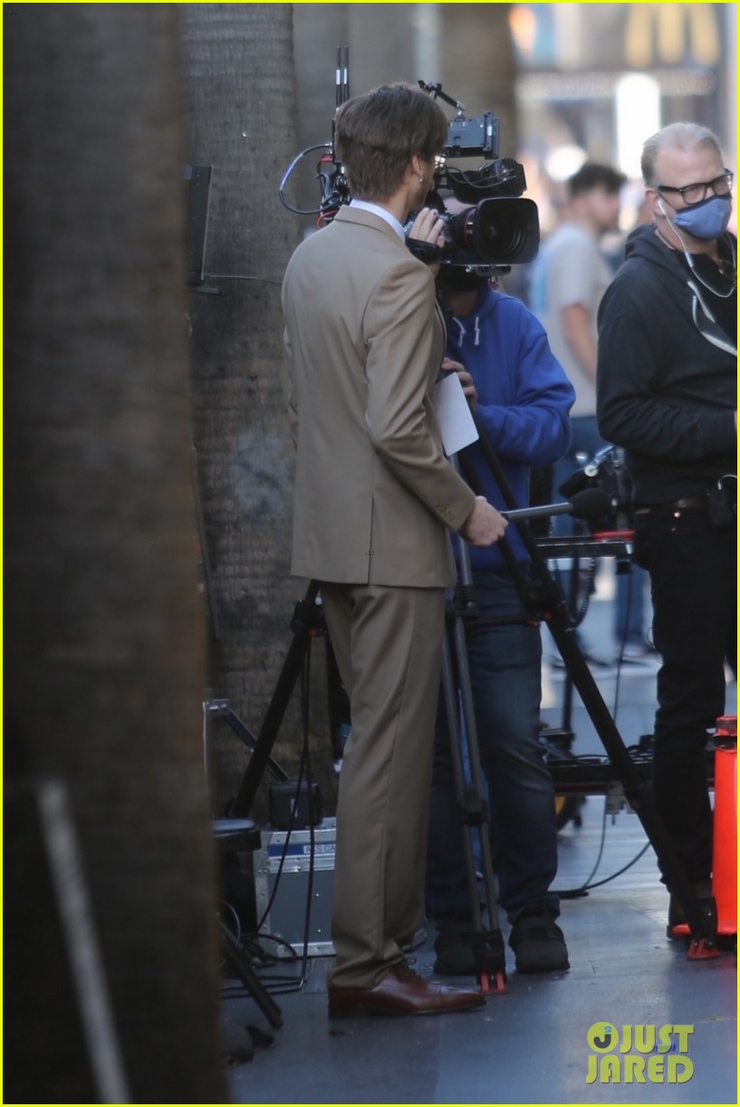 Machine Gun Kelly Looks Unrecognizable While Filming 'Jimmy Kimmel Live ...