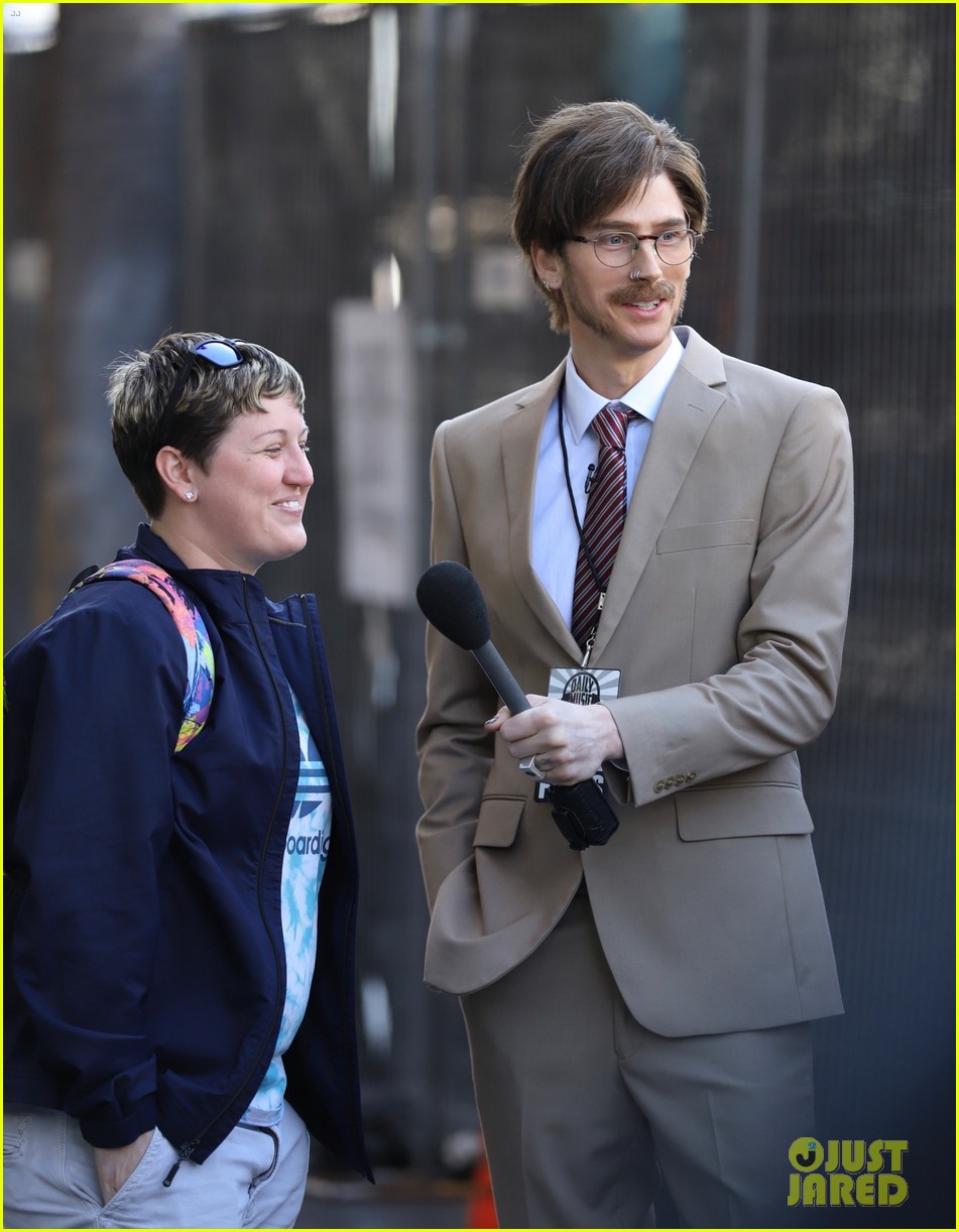 Machine Gun Kelly Looks Unrecognizable While Filming 'Jimmy Kimmel Live ...