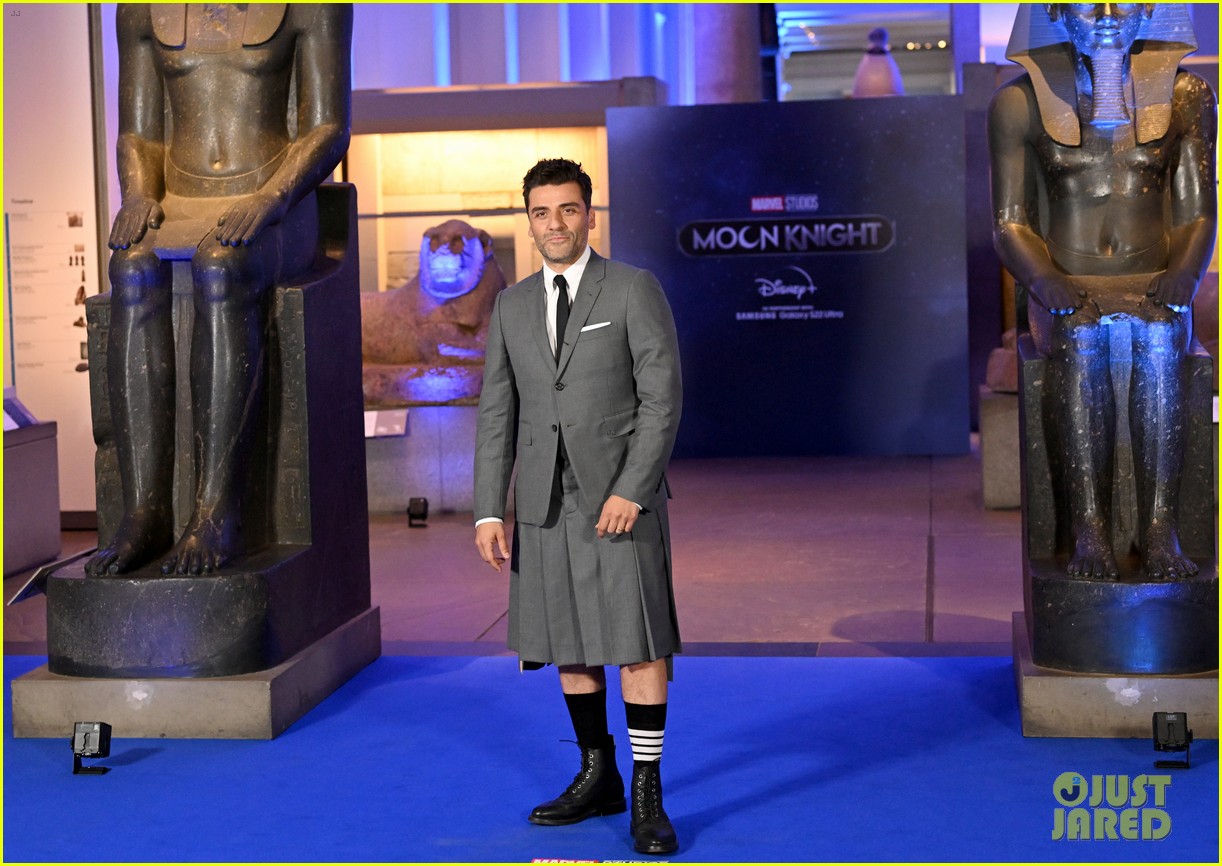 Oscar Isaac Hired His Brother to Work on 'Moon Knight' With Him: Photo ...