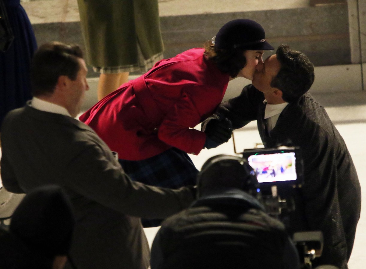 Reid Scott Slips On The Ice & Rachel Brosnahan Gives Him a Kiss While Filming 'Marvelous Mrs ...