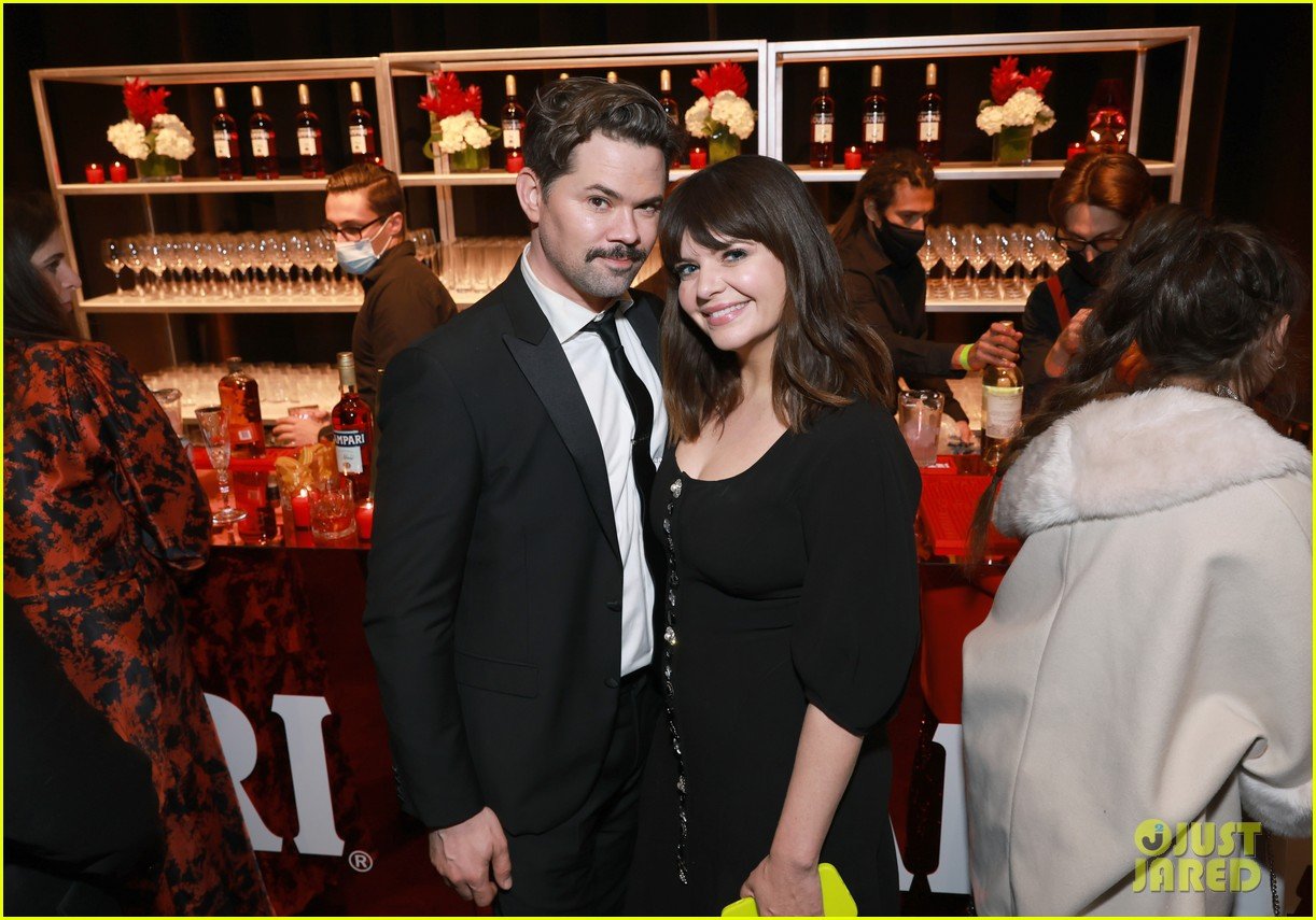 Andrew Rannells Shared a Friendly Kiss with Spider-Man's Alfred Molina ...