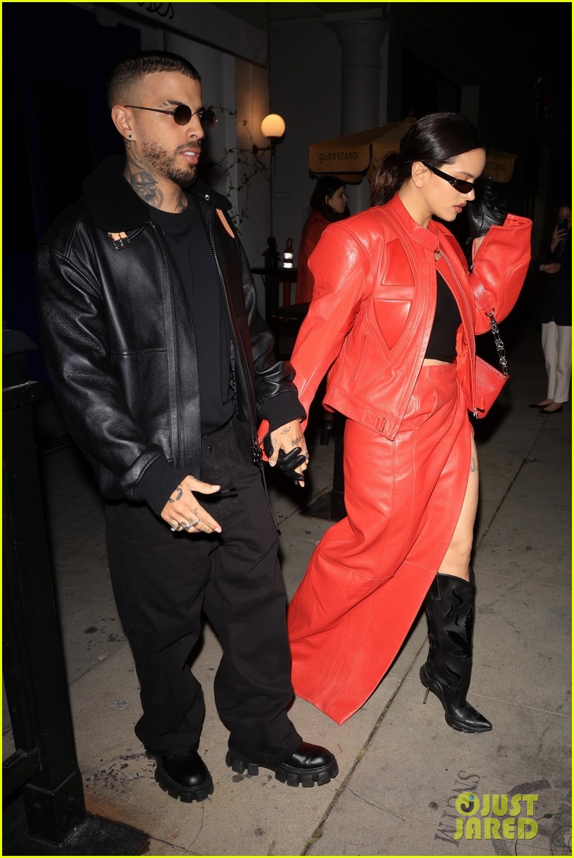 Rosalia & Boyfriend Rauw Alejandro Hold Hands on Date Night in L.A ...