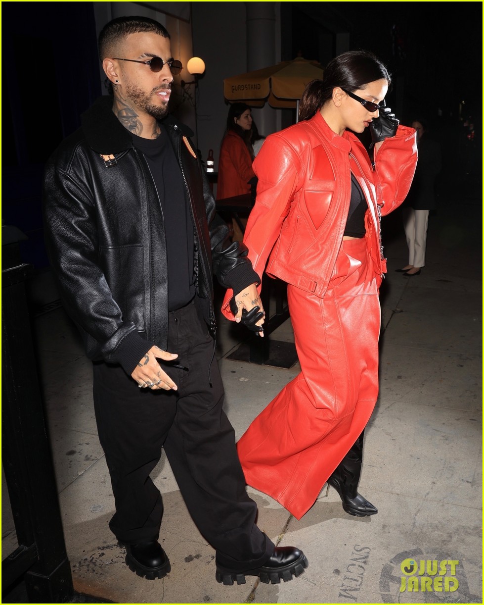 Rosalia & Boyfriend Rauw Alejandro Hold Hands on Date Night in L.A ...