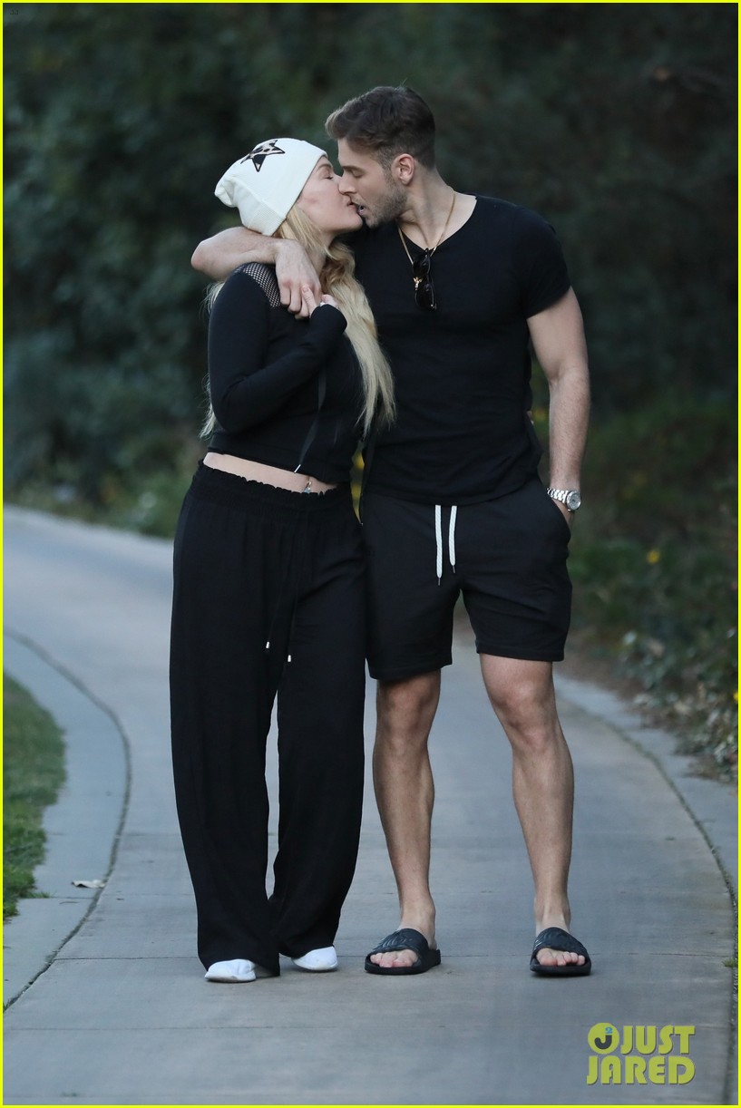 Shanna Moakler & Matthew Rondeau Appear to Be Back Together, Weeks ...