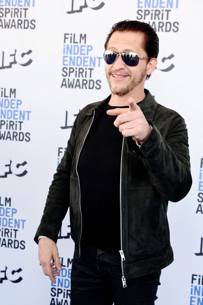 Simon Rex Wins Best Male Lead Actor at Spirit Awards 2022: 'I'm Just ...