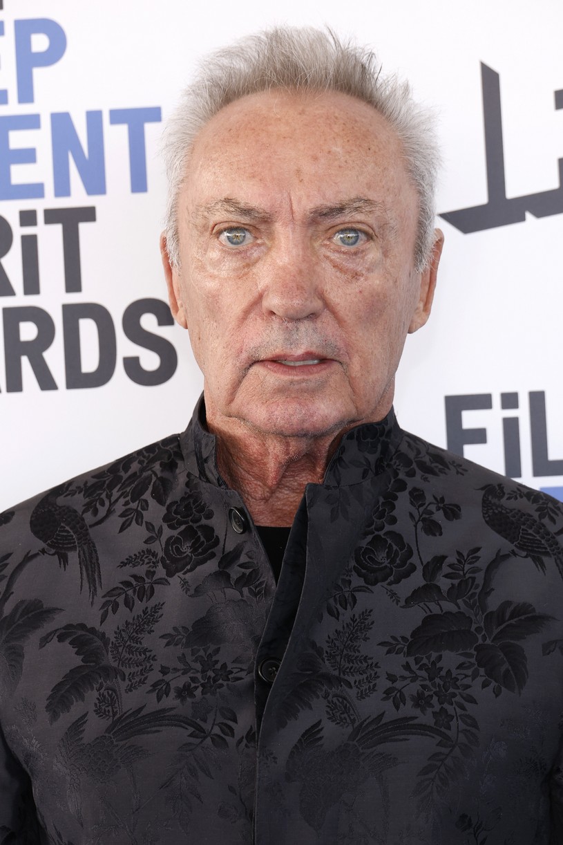 Simon Rex Wins Best Male Lead Actor at Spirit Awards 2022: 'I'm Just ...