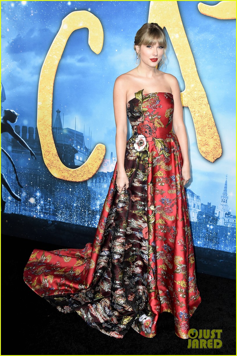 Taylor Swift to Receive Honorary Doctorate from NYU, Give Speech at ...