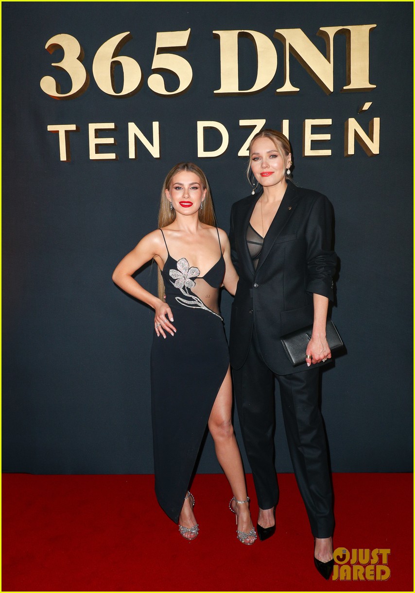 '365 Days' Stars Michele Morrone & Anna Maria Sieklucka Hit The ...