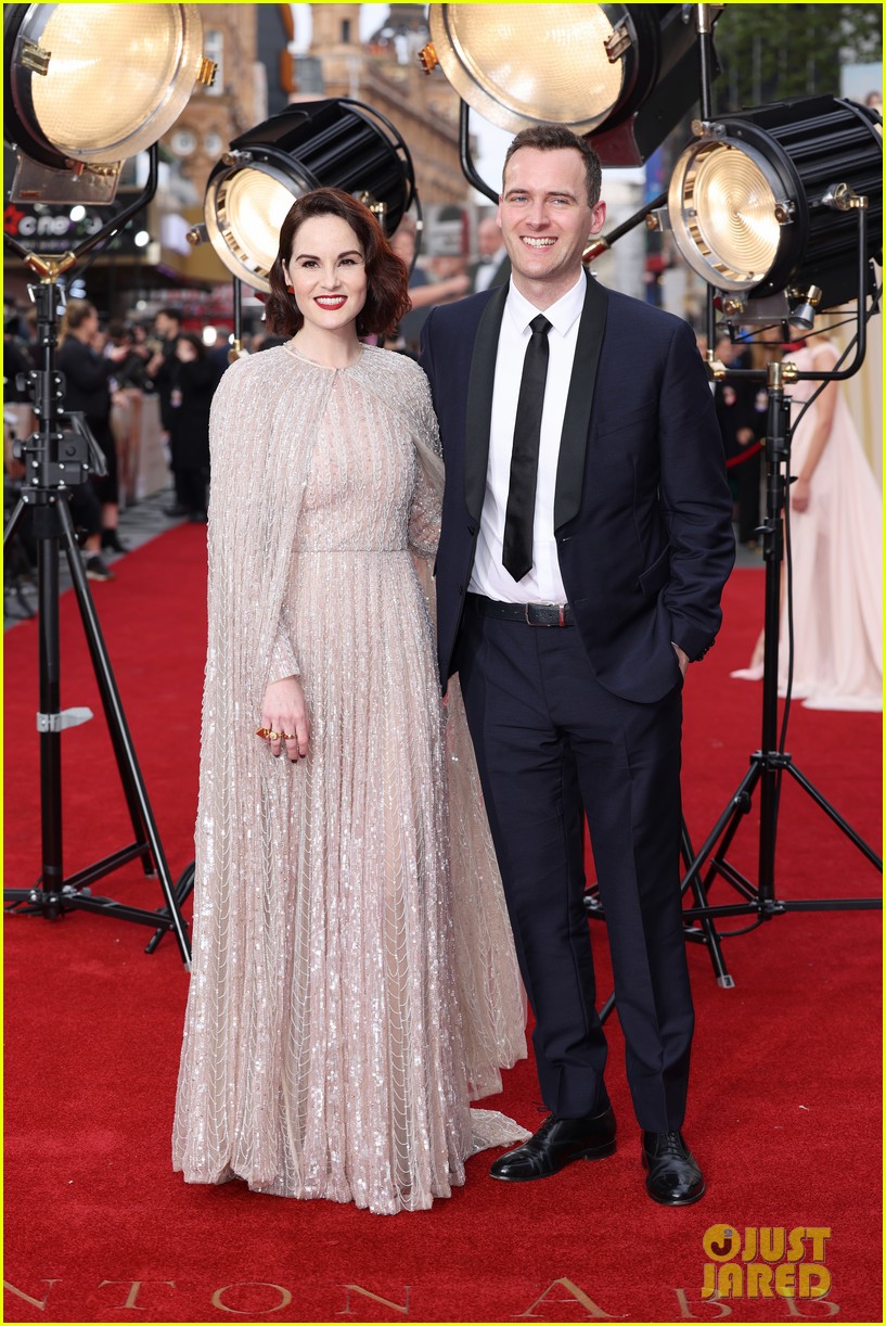 Michelle Dockery, Laura Carmichael & Elizabeth McGovern Glam Up For 'Downton Abbey: A New Era's ...