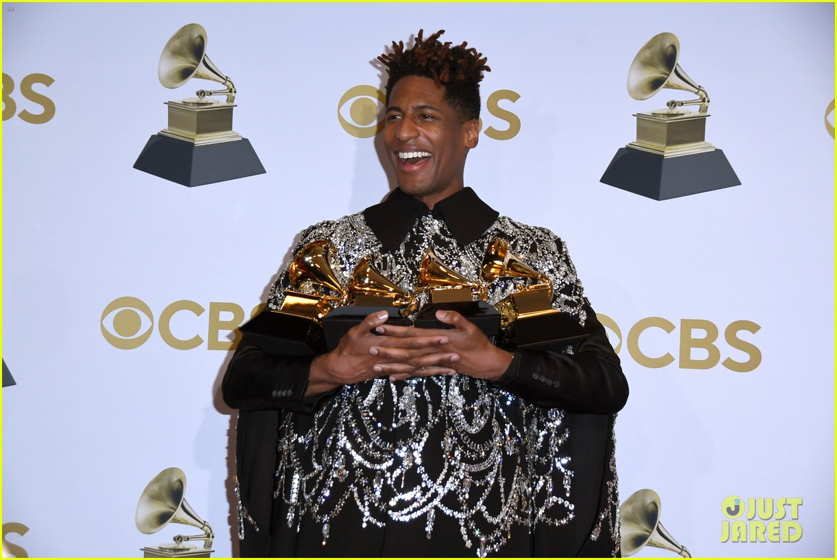 Jon Batiste Pays Tribute to Fellow Nominees While Accepting Album of ...