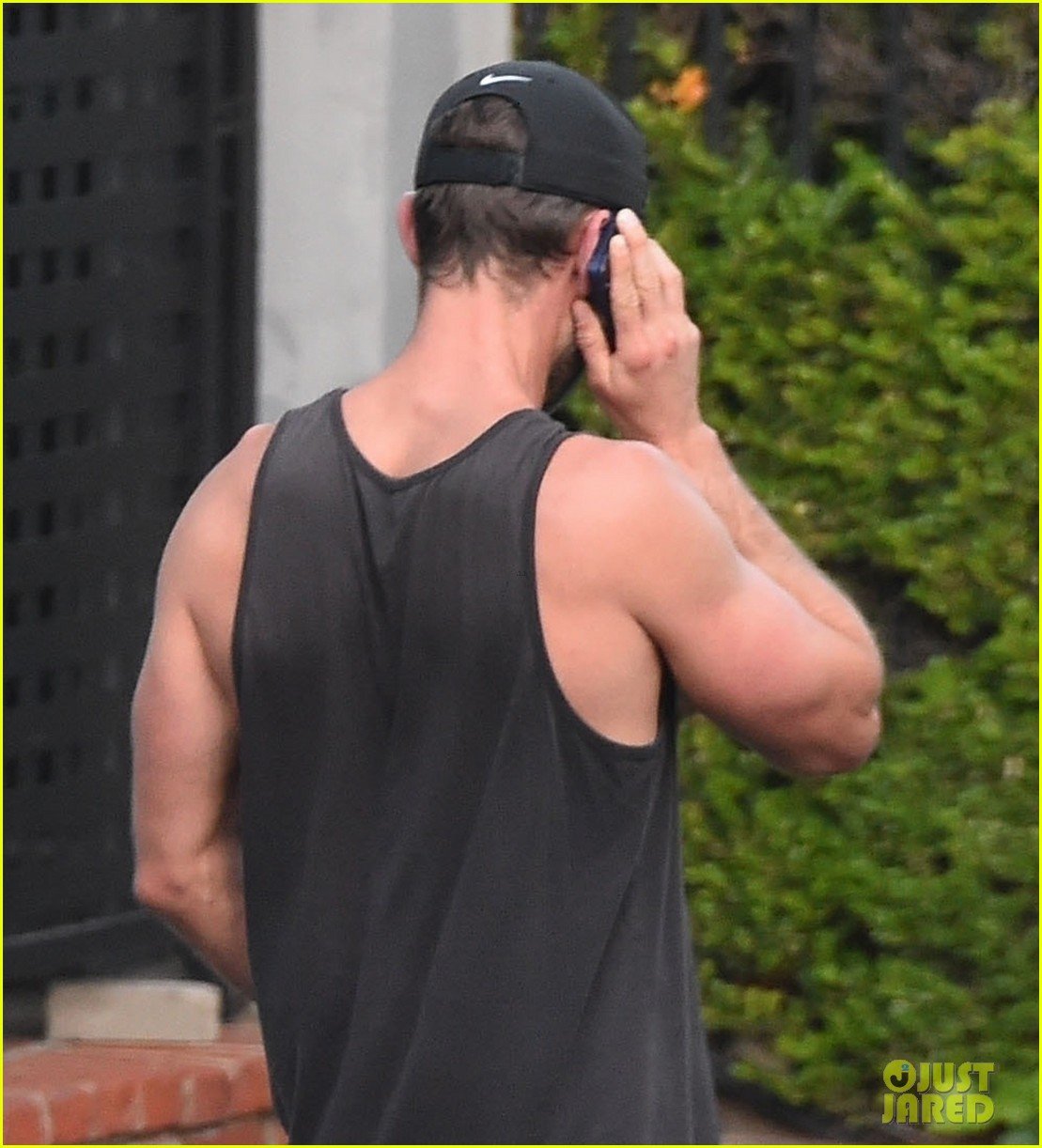 Chace Crawford Looks So Buff in New Photos from His Dog Walk: Photo ...