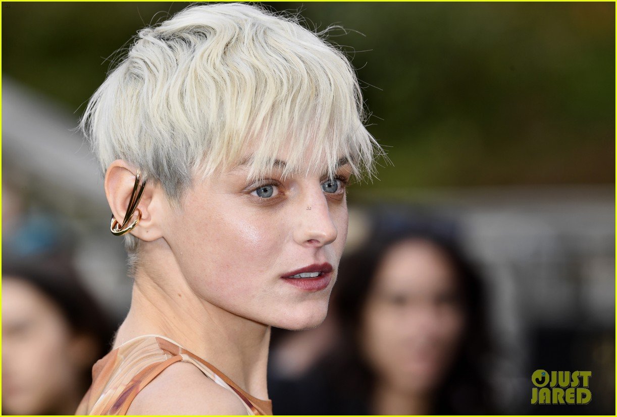 Emma Corrin Wore A Balloon Bra & Balloon Heels To Olivier Awards 2022 ...