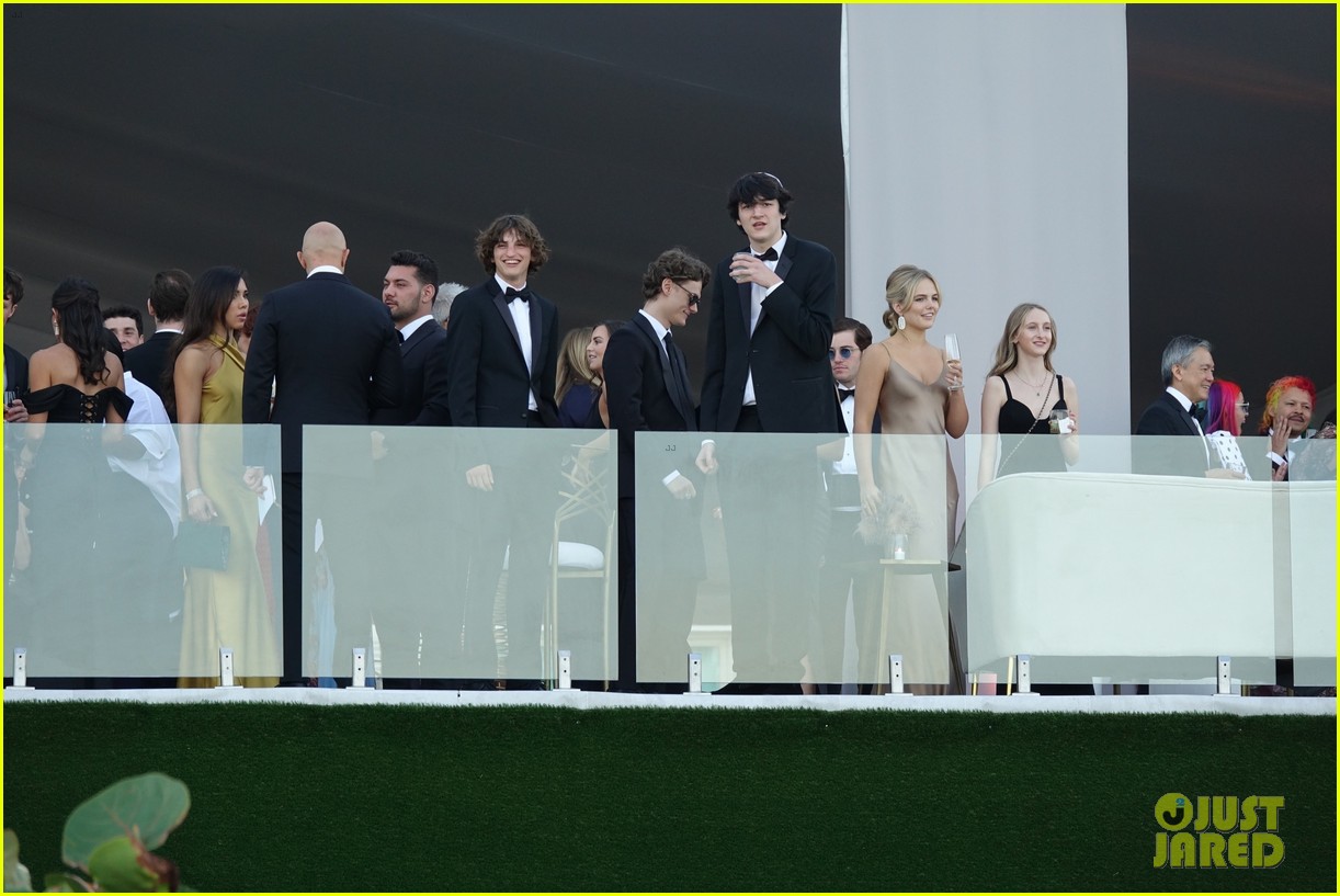 Eva Longoria, Gordon Ramsay, & More Stars Mingle at Brooklyn Beckham ...