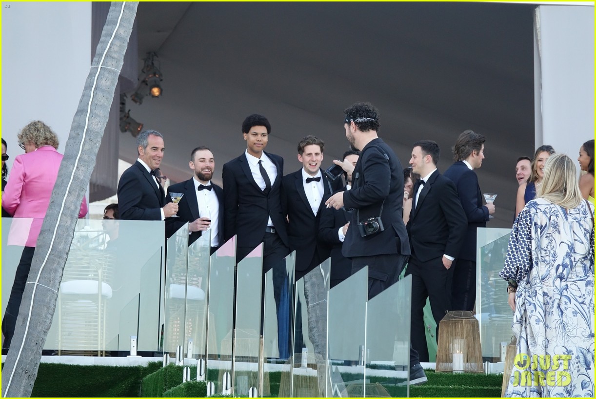 Eva Longoria, Gordon Ramsay, & More Stars Mingle at Brooklyn Beckham ...