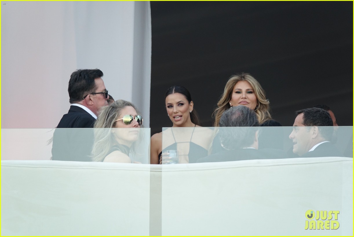 Eva Longoria, Gordon Ramsay, & More Stars Mingle at Brooklyn Beckham ...