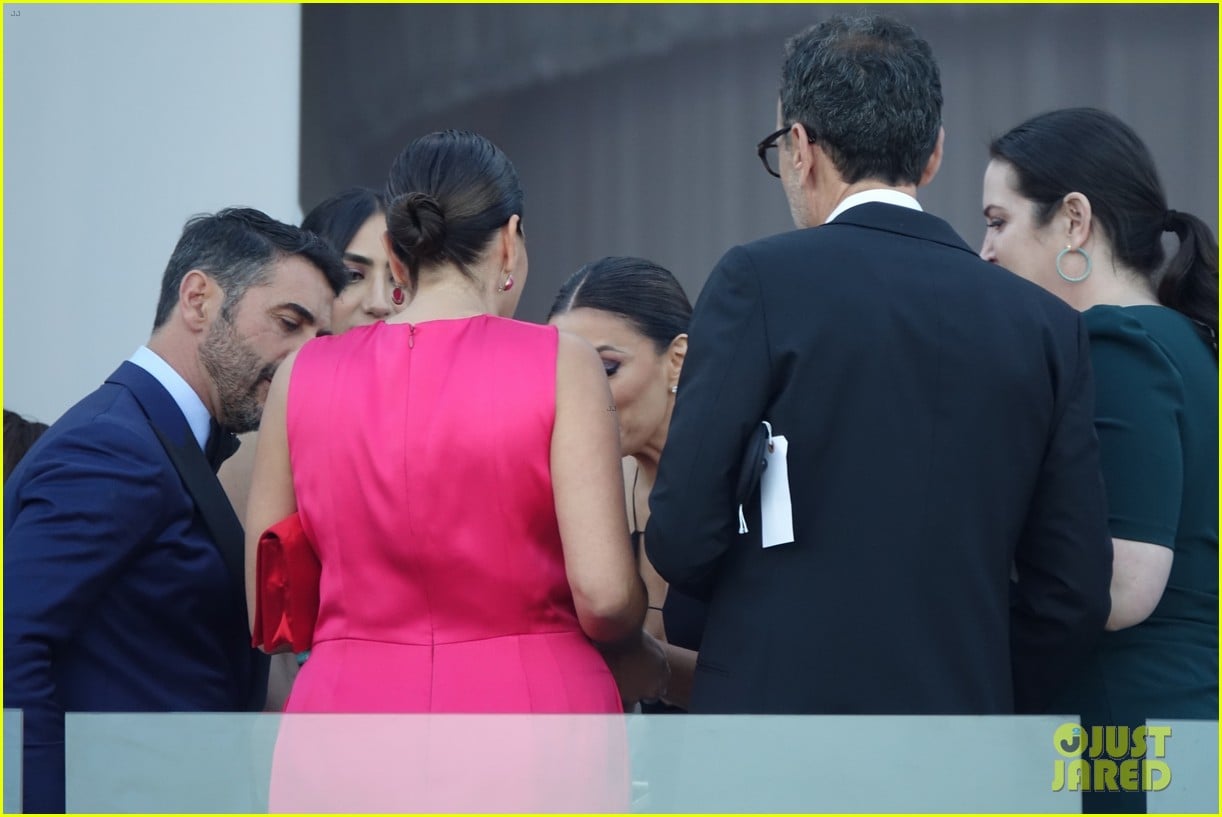 Eva Longoria, Gordon Ramsay, & More Stars Mingle at Brooklyn Beckham ...