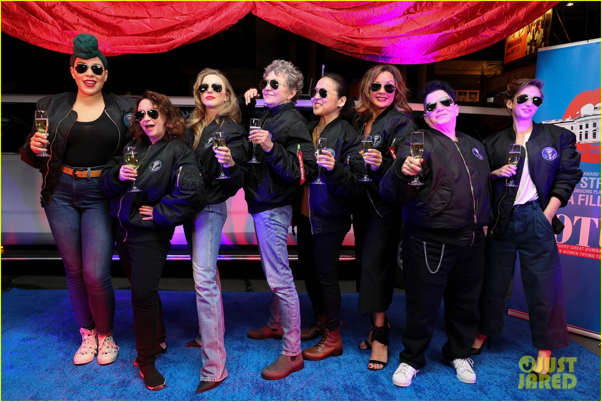 Julianne Hough, Vanessa Williams, & More Celebrate First Performance of ...