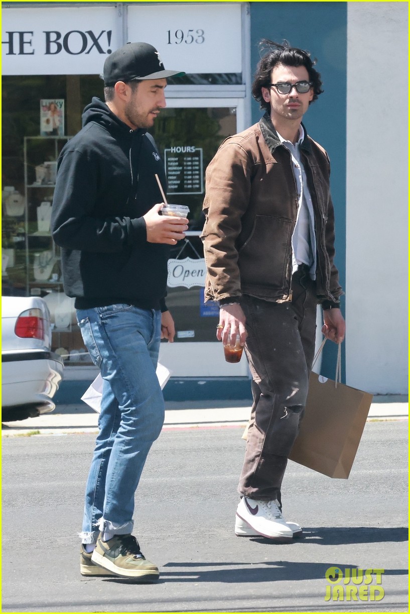 Joe Jonas Spends the Day Shopping with Longtime Pal Greg Garbowsky ...