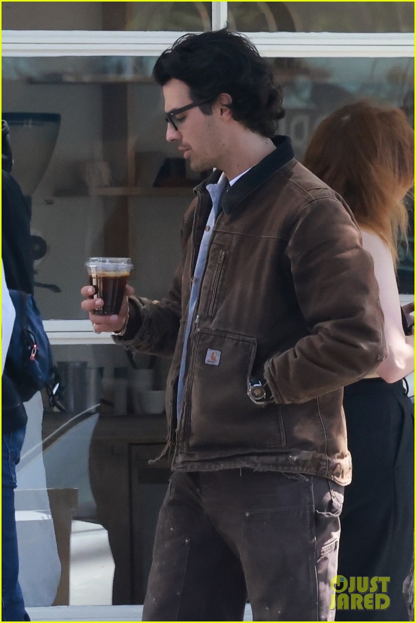 Joe Jonas Spends the Day Shopping with Longtime Pal Greg Garbowsky ...
