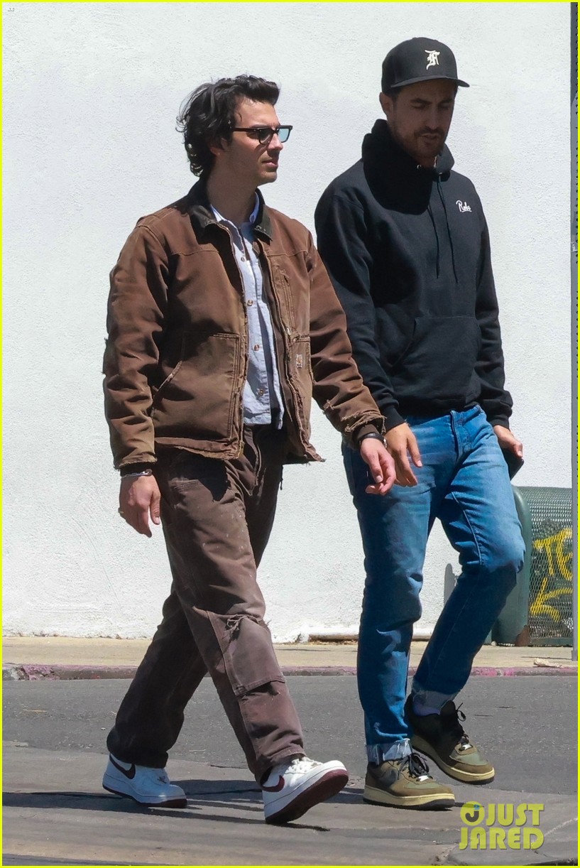 Joe Jonas Spends the Day Shopping with Longtime Pal Greg Garbowsky ...