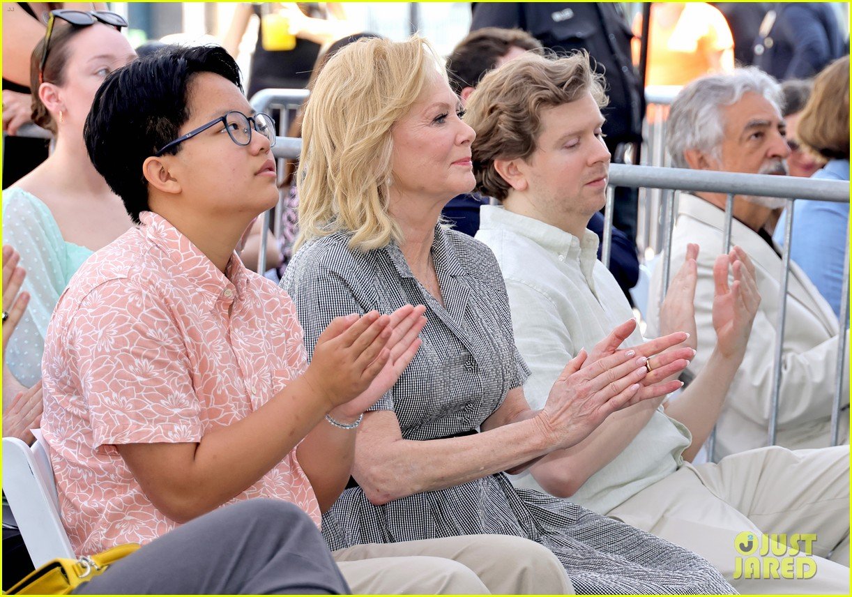 Jean Smart's Sons Conner and Forrest Help Honor Her With A Star on ...