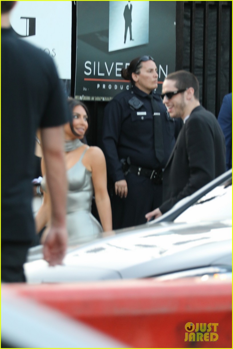 Kim Kardashian Holds Hands with Pete Davidson While Arriving to 'The Kardashians' Premiere ...