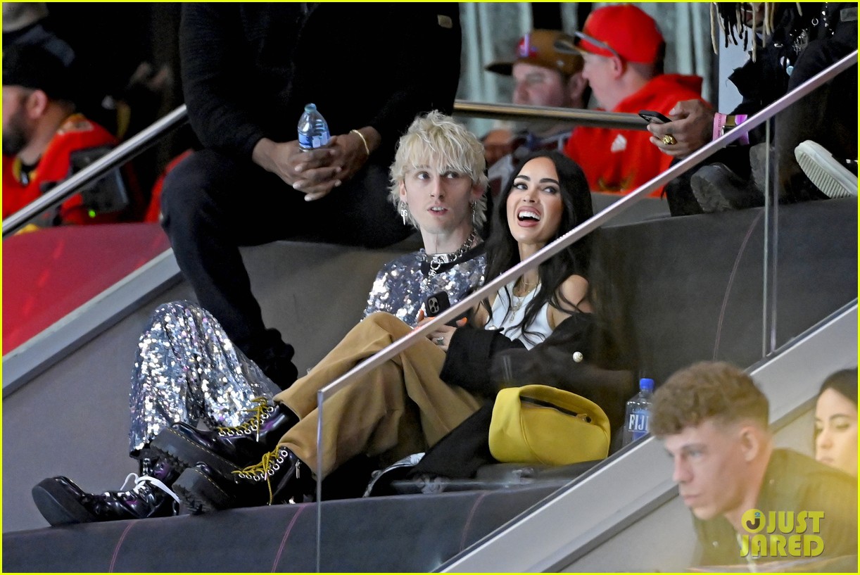 Megan Fox Is Clearing Up Rumors About Her & Fiancé Machine Gun Kelly ...