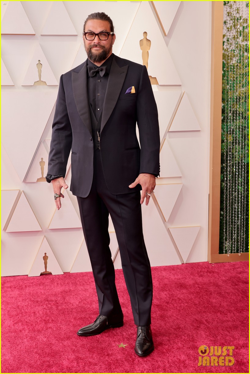 Jason Momoa To Star & Write Apple TV+ Series 'Chief of War': Photo ...