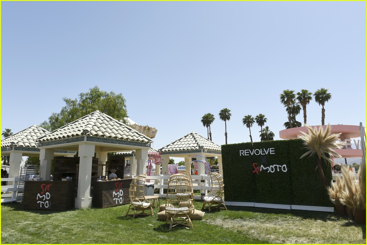 Revolve Festival Responds to Fyre Festival Comparisons After ...